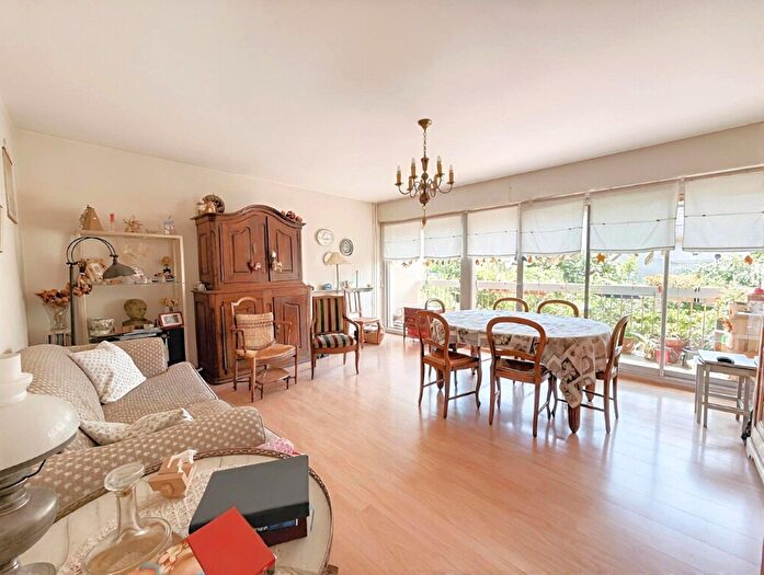 Poissy, Foch, Les Sablons : Appartement 5 pièces à vendre