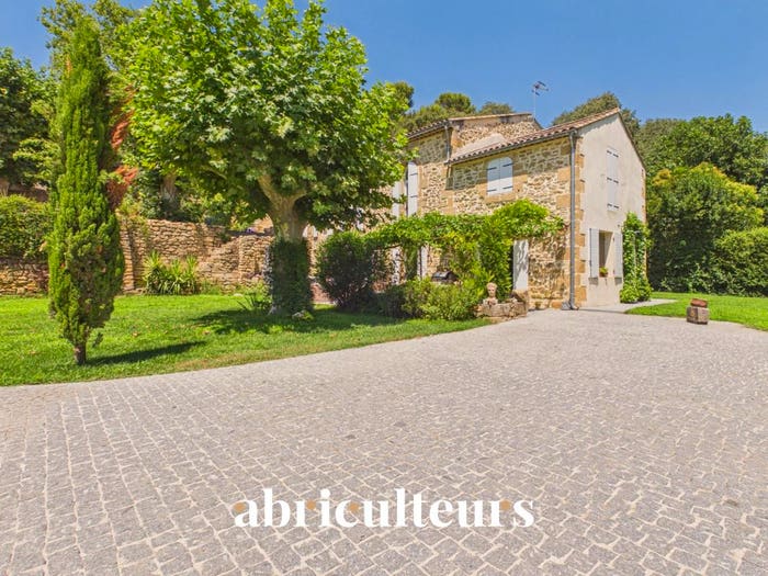 Grans : Maison 5 pièces à vendre