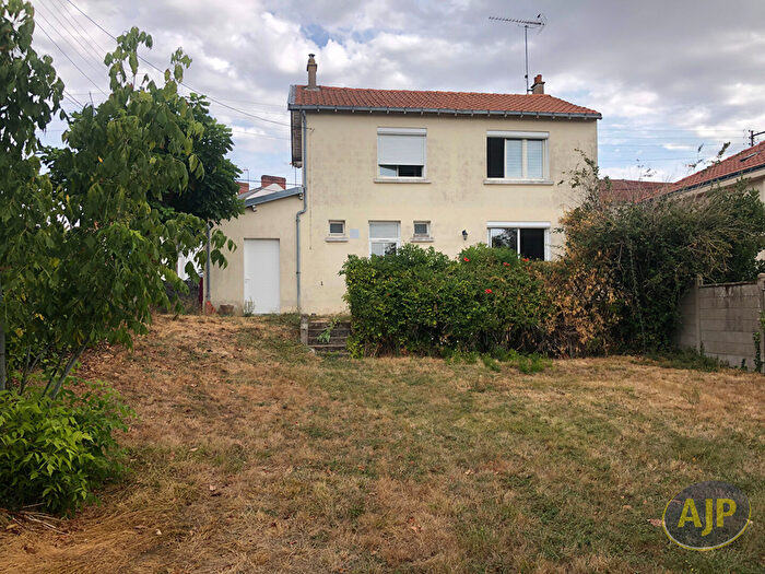 Cholet, Lorraine : Maison 5 pièces à vendre
