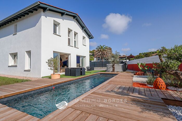 Maison 5 pièces à Anglet, Cantau, à vendre