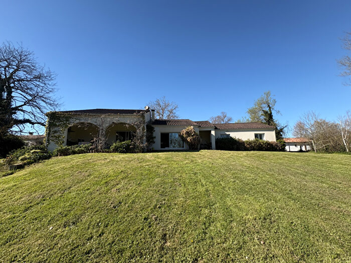 Maison à vendre - Lédat - 13 pièces - 4 chambres