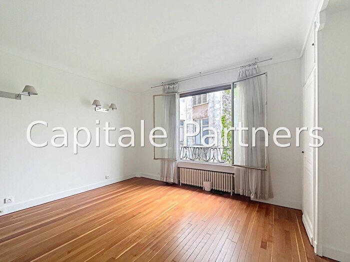 Porte Dauphine, Paris 16ème arrondissement : Appartement 5 pièces à louer