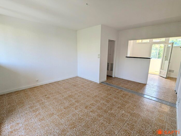 Appartement 4 pièces à vendre à Nîmes, Ville Active