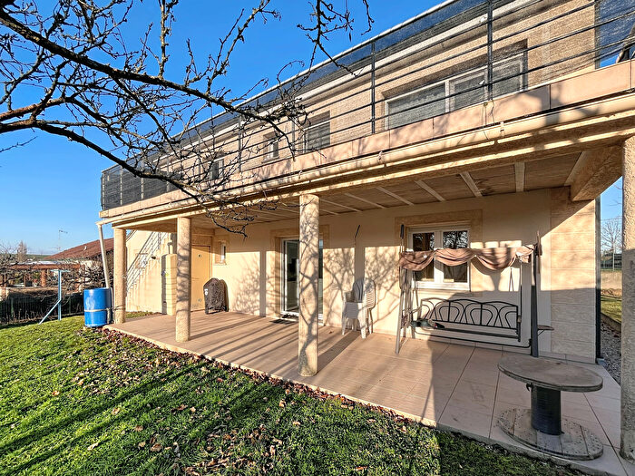 Maison à vendre - Commercy - 10 pièces - 5 chambres