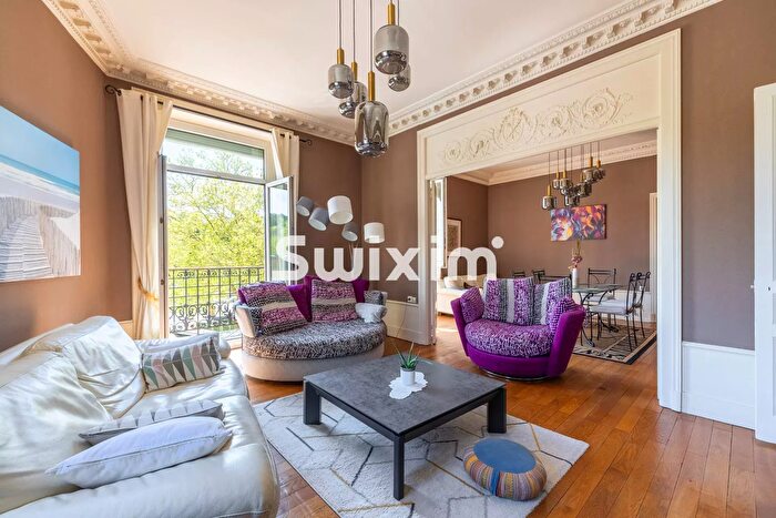 Appartement à vendre - Lons-le-Saunier, Gare, Préfecture, Salines - 5 pièces - 3 chambres