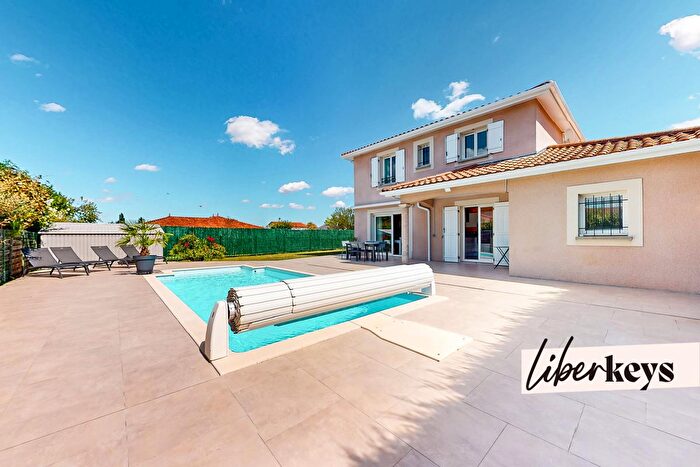 Maison 5 pièces à vendre - Saint-Bonnet-de-Mure