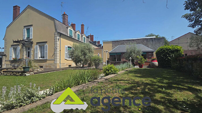 Maison 8 pièces à vendre - Vierzon, Centre-ville