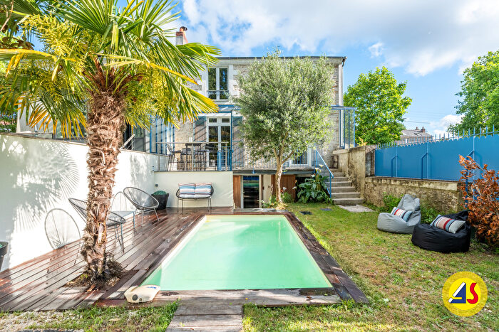 Rezé, Trentemoult, Les îles : Maison 8 pièces à vendre