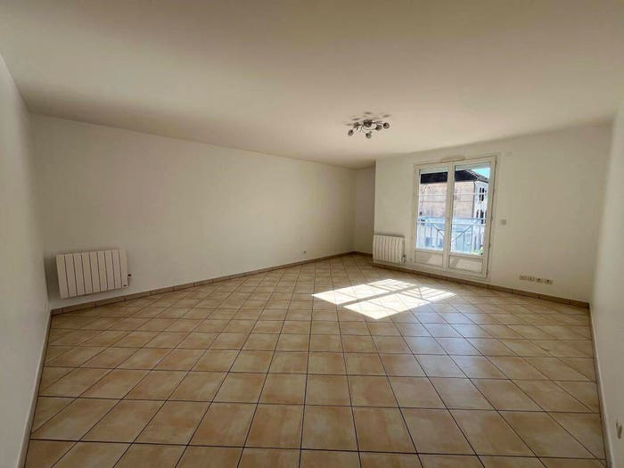 Est Sud Ouest, La Ferté-sous-Jouarre - Appartement 3 pièces à louer
