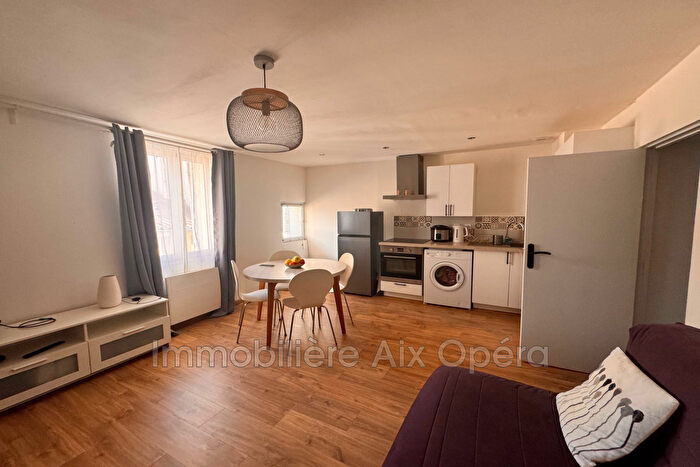 Appartement à louer - Aix-en-Provence, Centre-ville - 2 pièces - 1 chambre