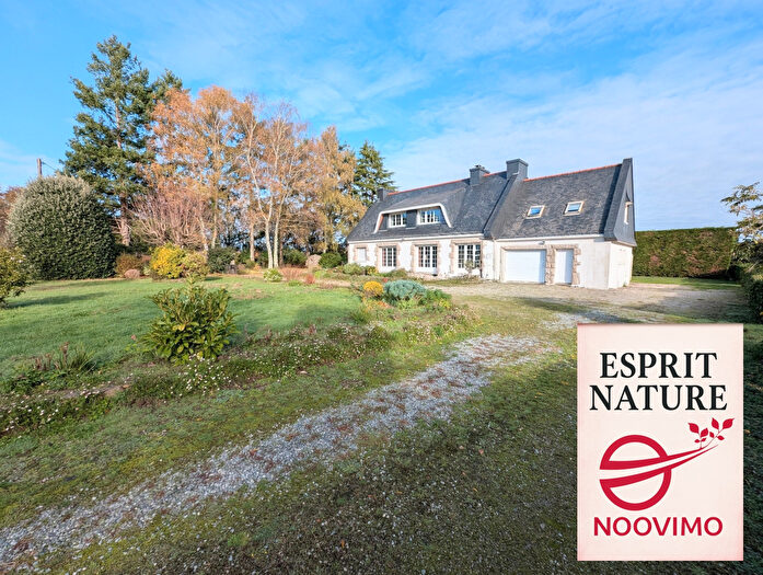 Maison à vendre - Plougoumelen - 7 pièces - 4 chambres