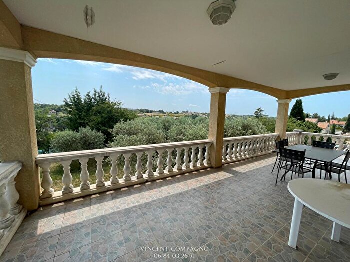 Maison à vendre - Valensole - 6 pièces - 4 chambres