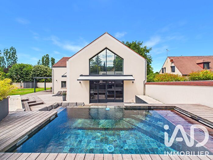 Maison 8 pièces à Seine-Port, à vendre