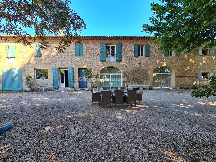 Maison à vendre - Lamanon - 11 pièces - 5 chambres