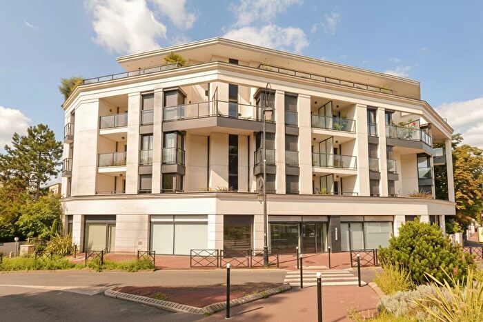 Saint-Maur-des-Fossés, La Varenne : Appartement 3 pièces à vendre