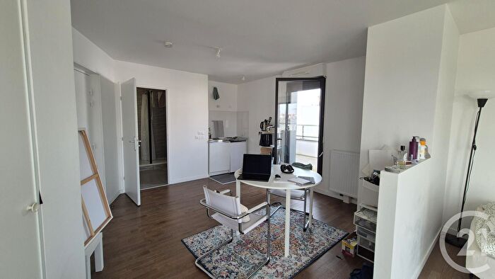 Appartement à louer - Fontainebleau, France, Joffre - 1 pièce