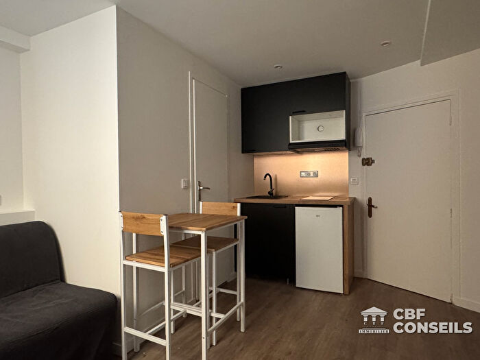 Appartement à louer - Clermont-Ferrand, Jaude, Fontgiève Saint-Alyre - 1 pièce