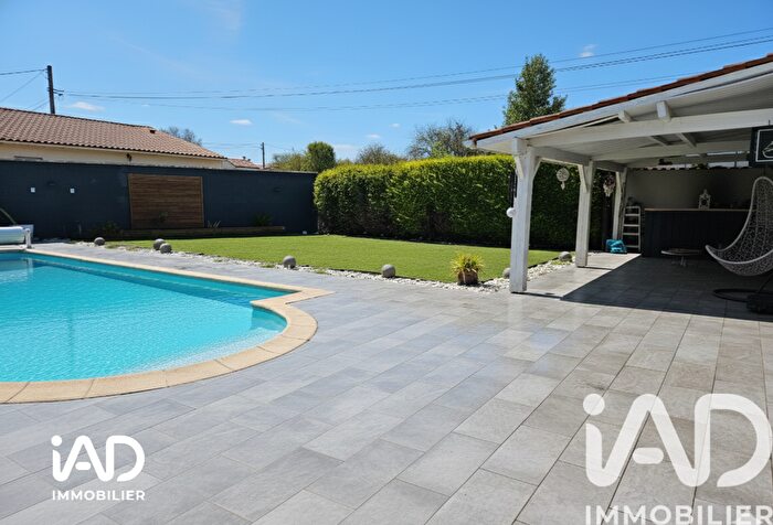 Maison à vendre - Varaize - 7 pièces - 5 chambres