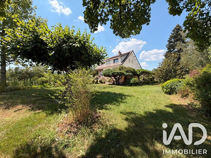 Paray-le-Monial : Maison 7 pièces à vendre