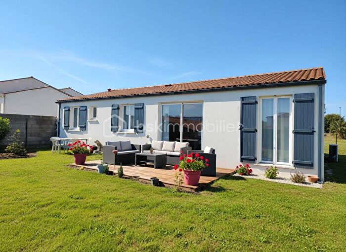 Maison à vendre - Saint-Nazaire-sur-Charente - 4 pièces - 3 chambres