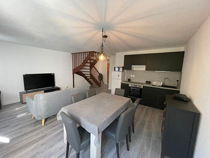 Appartement 5 pièces à Montpellier, Antigone, à louer