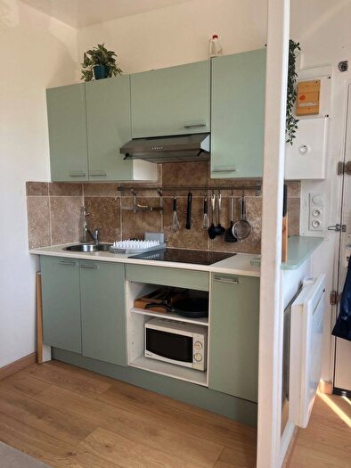 Appartement 1 pièce à Beauchamp, à louer