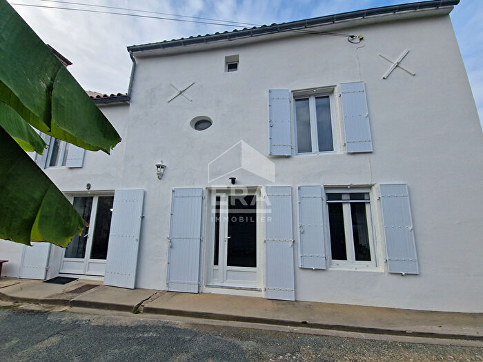 Maison à vendre - Surgères - 5 pièces - 4 chambres