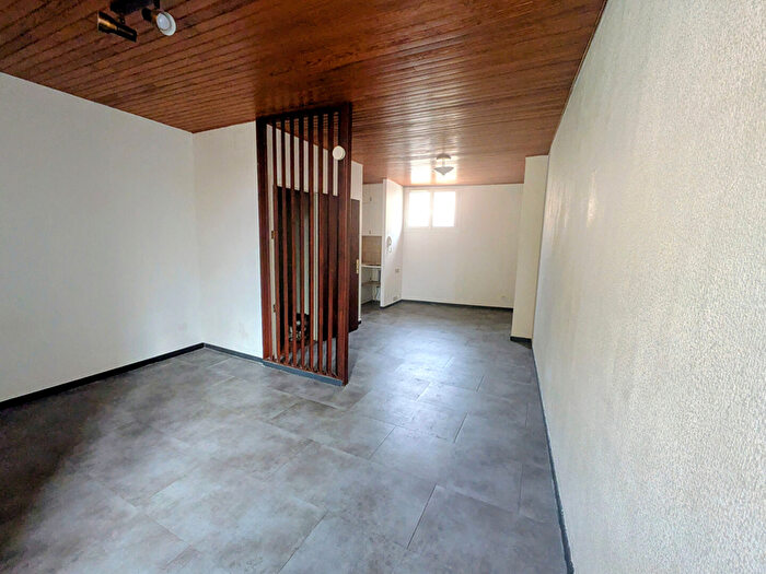 Appartement à louer - Avignon, Magnanen, Teinturiers - 1 pièce