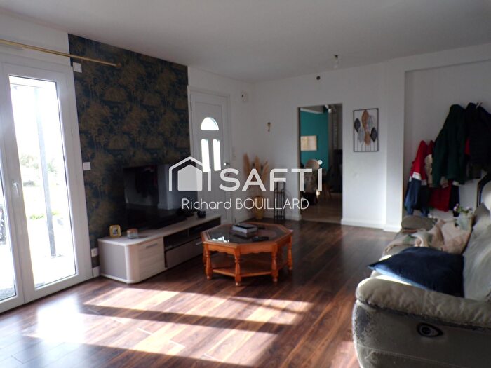 Maison à vendre - Montoir-de-Bretagne - 8 pièces - 6 chambres