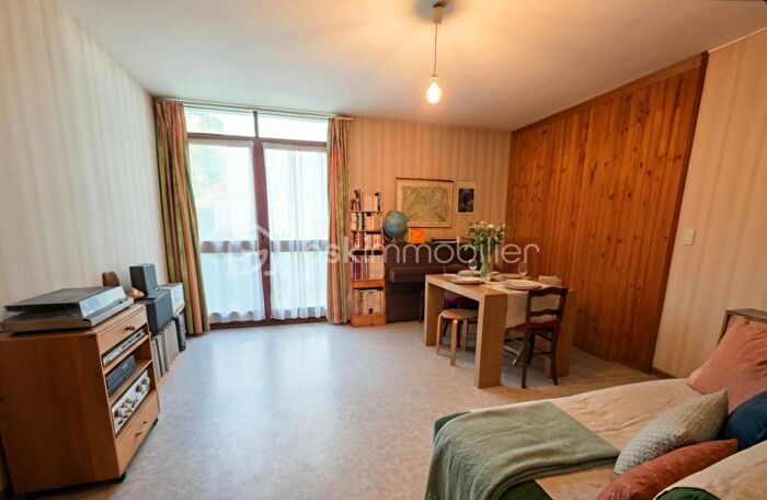 Appartement 5 pièces à Avon, Butte Montceau, à vendre