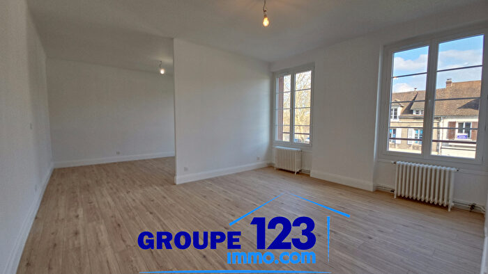 Appartement à vendre - Auxerre, Centre-ville - 4 pièces - 3 chambres