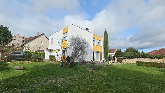 Maison 7 pièces à Nevers, Montôts, Grande Pâture, à vendre
