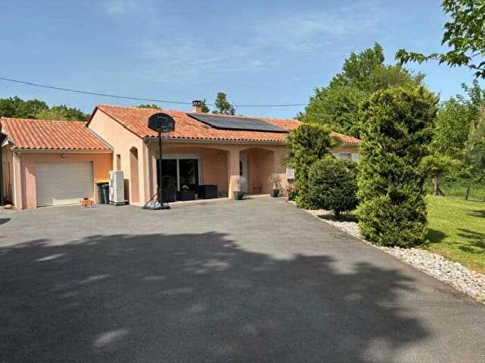 Maison 6 pièces à Terrasson-Lavilledieu, à vendre