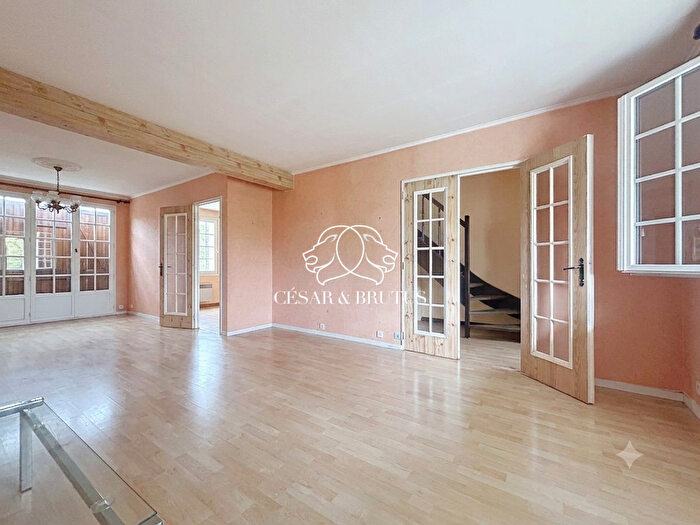 Meyzieu, Nord Ouest : Maison 3 pièces à vendre