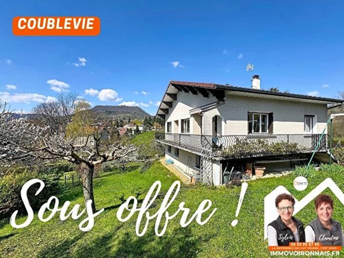 Maison à vendre - Coublevie - 6 pièces - 4 chambres