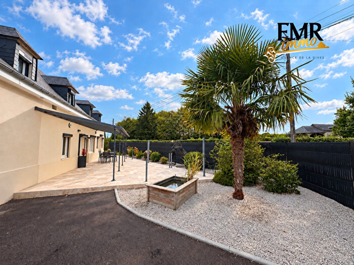 Les Monceaux - Maison 10 pièces à vendre