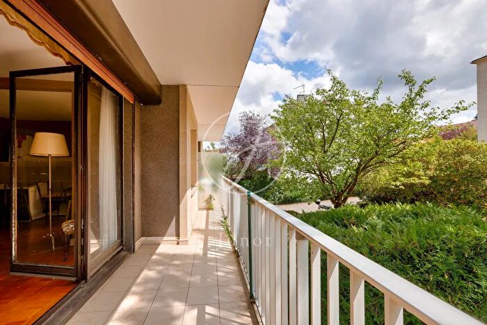 Appartement à vendre - Saint-Cloud, Montretout, Coutureau - 4 pièces - 2 chambres