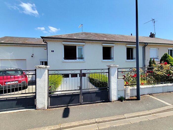 Maison 4 pièces à Orléans, Saint-Marc, Faubourg Bourgogne, à vendre