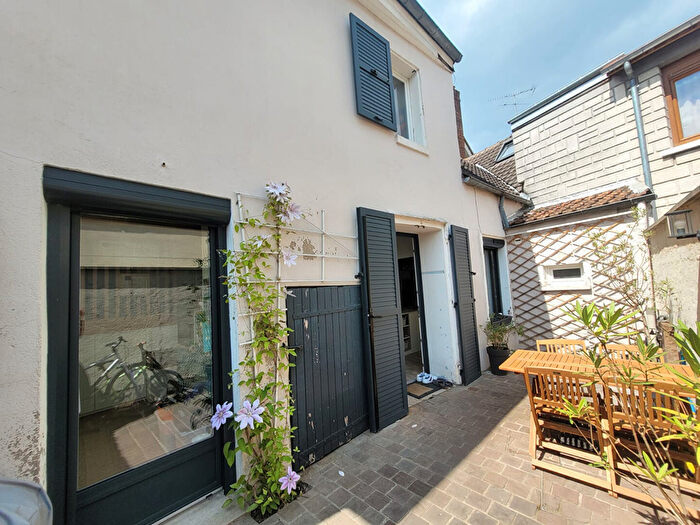 Maison à vendre - Épernon - 5 pièces - 3 chambres