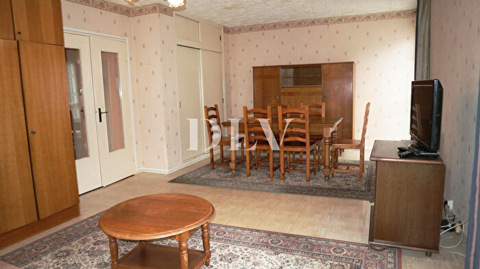 Avon, Butte Montceau : Appartement 4 pièces à vendre