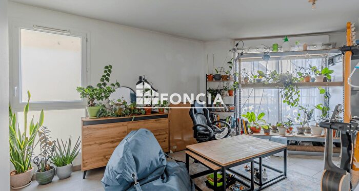 Appartement à vendre - Francheville, Francheville Le Bas, Grandes-Terres, Le Chater - 2 pièces - 1 chambre