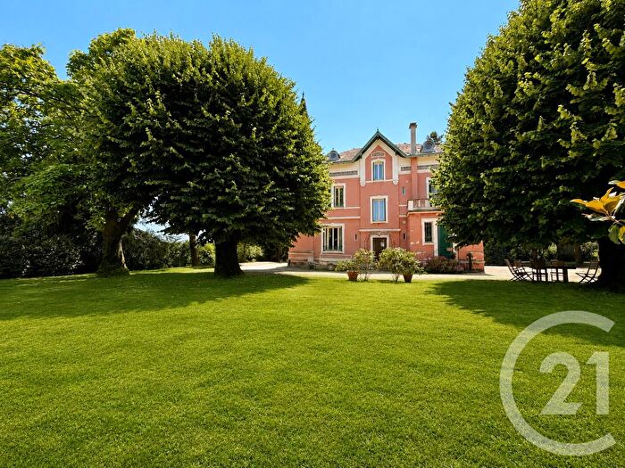 Maison 12 pièces à vendre à Les Avenières