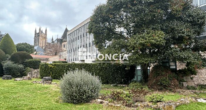 Appartement à vendre - Poitiers, Centre-ville - 5 pièces - 3 chambres