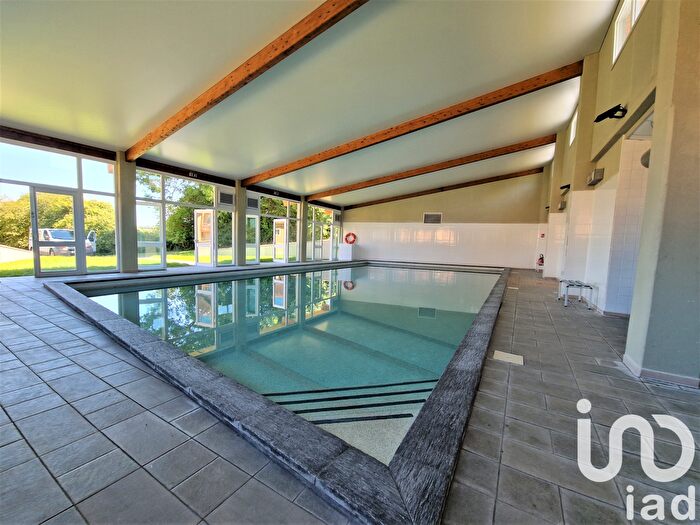 Appartement à vendre - Saint-Arnoult - 2 pièces - 1 chambre