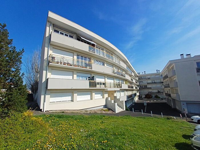Appartement à vendre - Clermont-Ferrand, Oradou - 3 pièces - 2 chambres