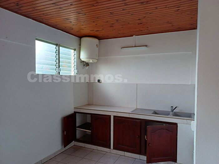 Maison à louer - LAjoupa-Bouillon - 2 pièces - 1 chambre