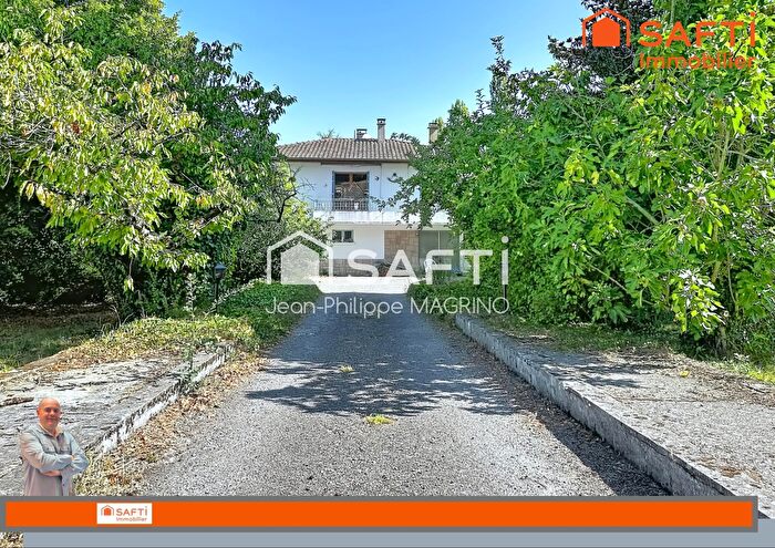Maison 7 pièces à Carla-de-Roquefort, à vendre