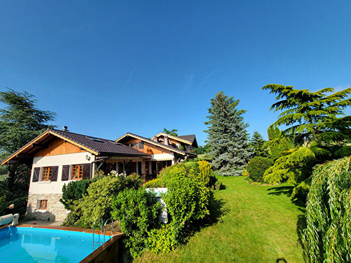 Maison à vendre - Féternes - 10 pièces - 6 chambres