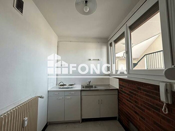 Appartement à louer - Maison Blanche-Wilson, Reims - 1 pièce