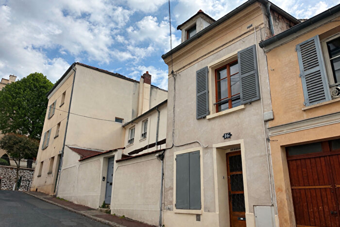 Maison 4 pièces à Rueil-Malmaison, Coeur de Ville, à vendre